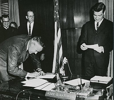 Robert Straub (1920-2002)