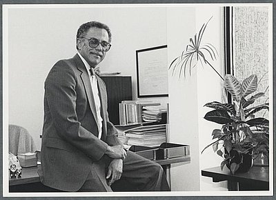 Warren Morton Washington (1936–)